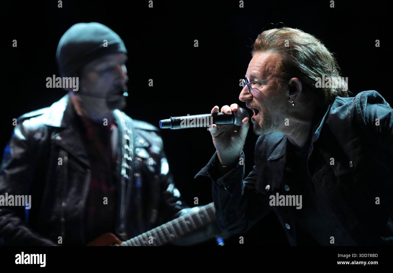 U2 ampics hi-res stock photography and images - Alamy