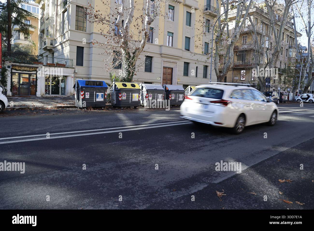 **NO WEB AND NEWSPAPERS ONLY FOR ITALY** ROME AFTER CHRISTMAS CLEAN ...