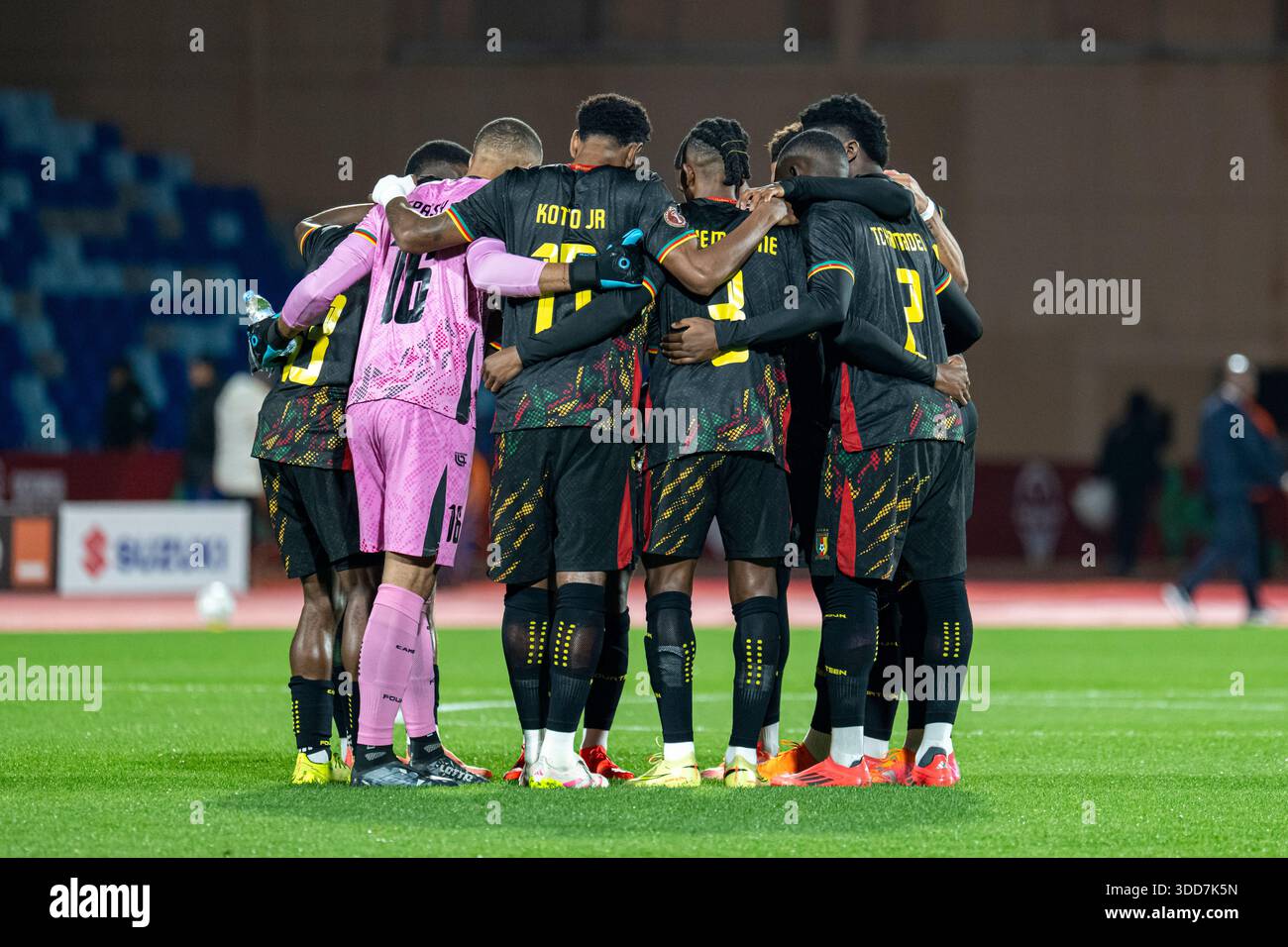 Cameroon players in a huddle during the Africa Cup of Nations (CAN ...