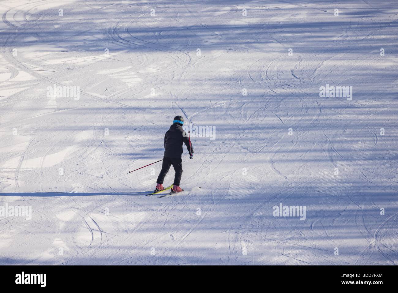 People enjoy snow fun at a ski resort in Jilin City, northeast China's ...