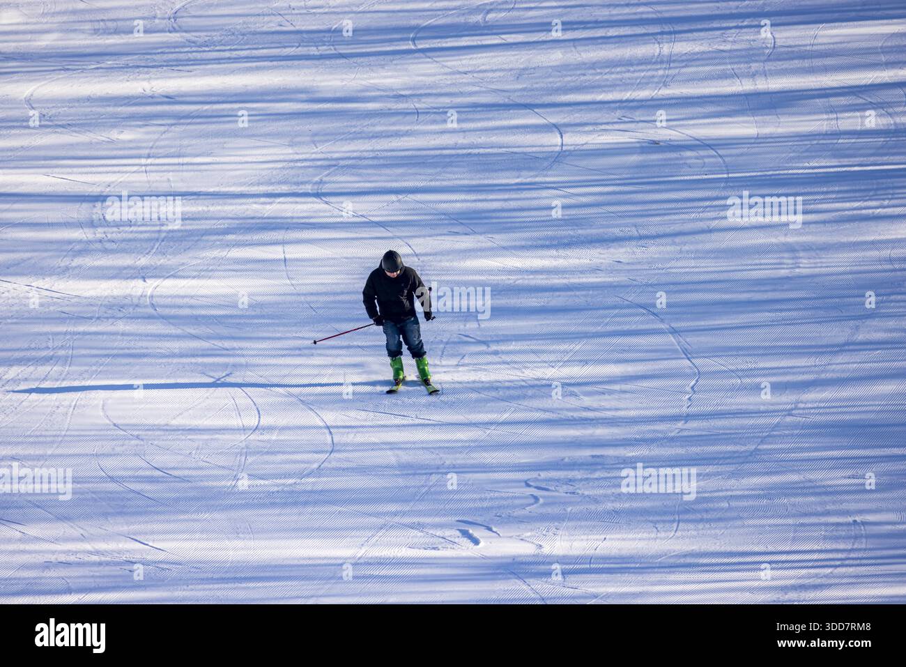People enjoy snow fun at a ski resort in Jilin City, northeast China's ...