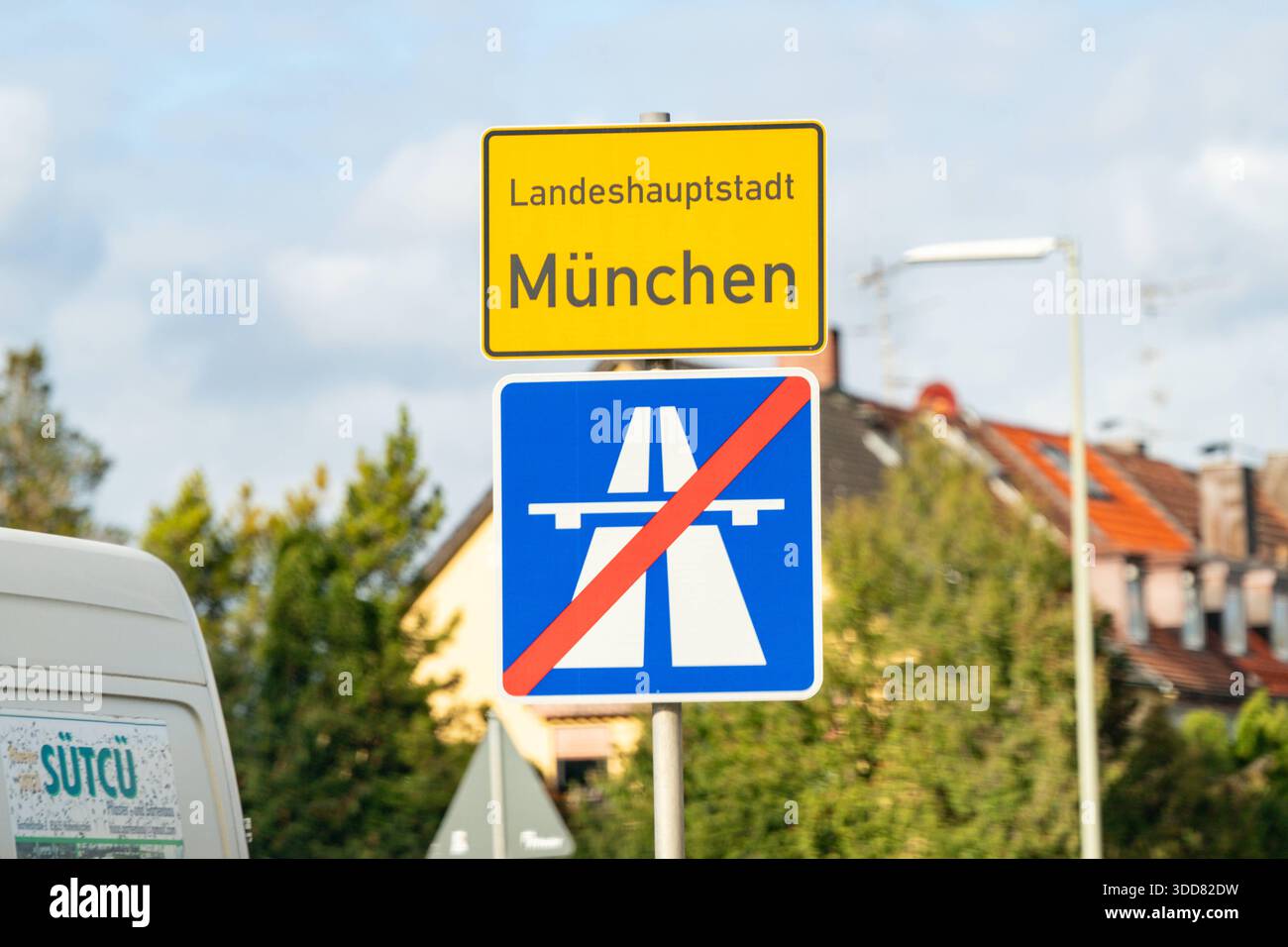 Verkehrsende hi-res stock photography and images - Alamy