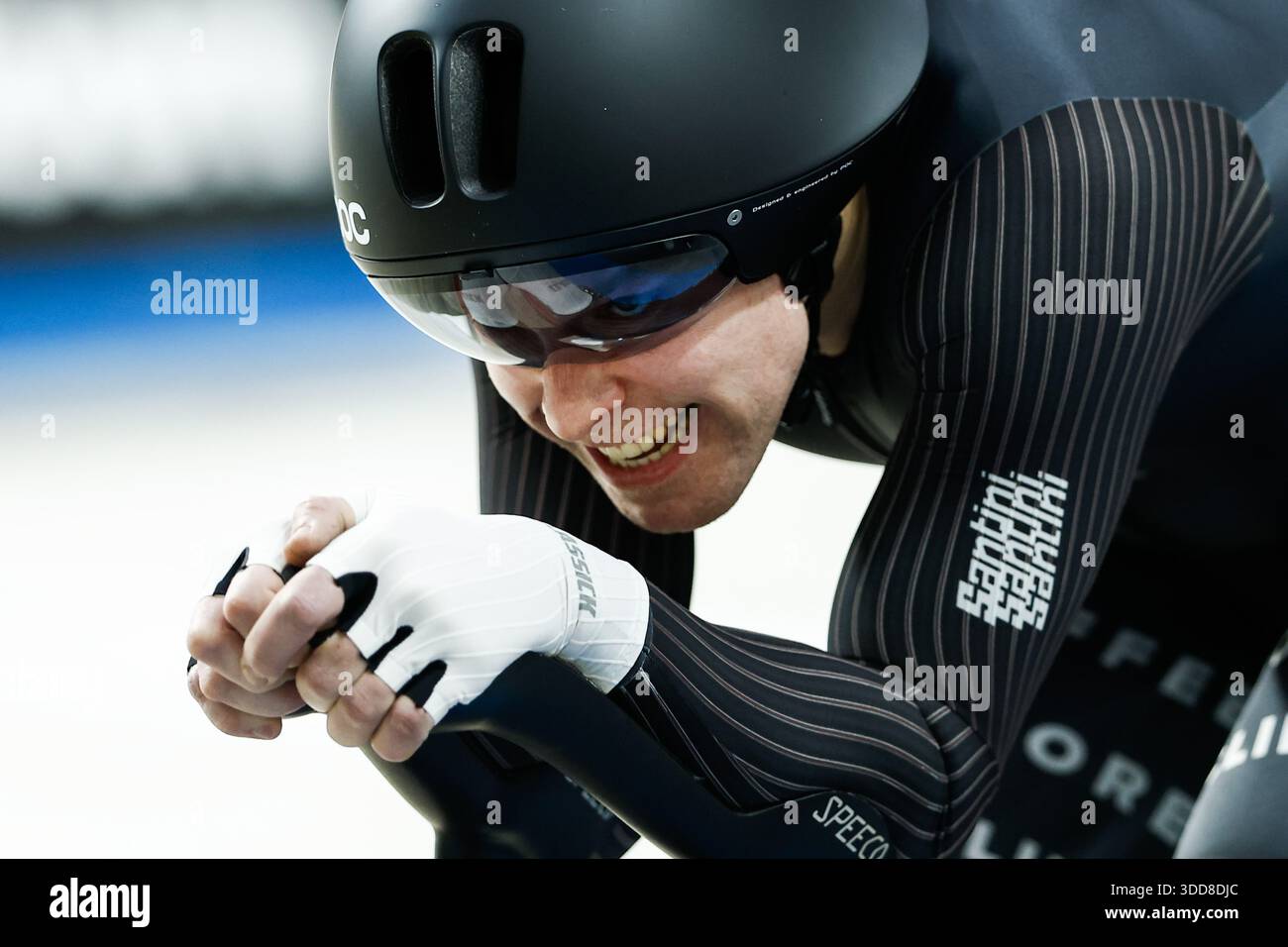 APELDOORN - Brian Megens in action in the individual pursuit during the ...