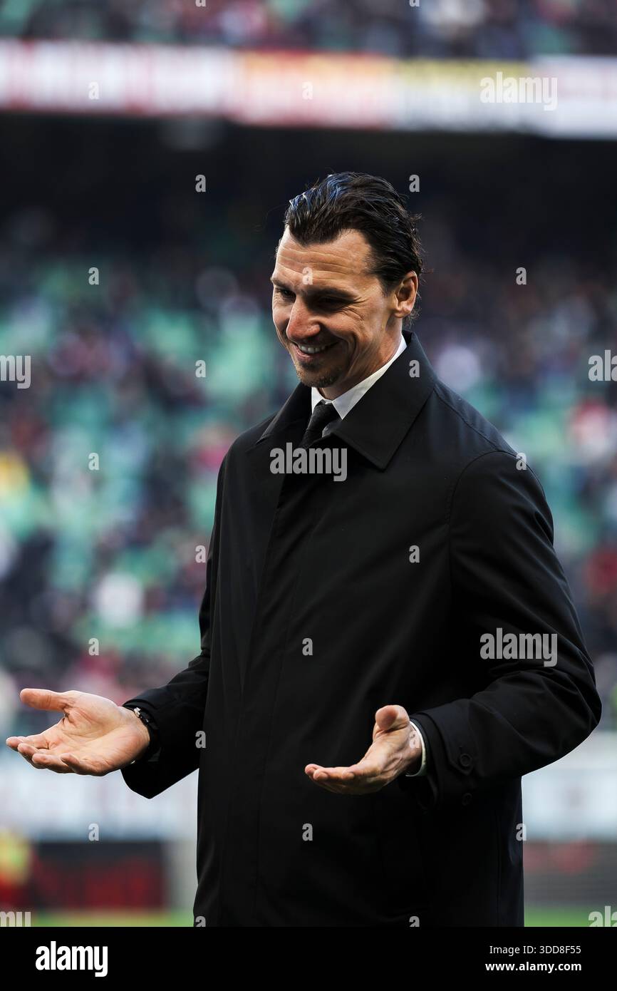 Zlatan Ibrahimovic gestures prior to the Serie A football match between ...