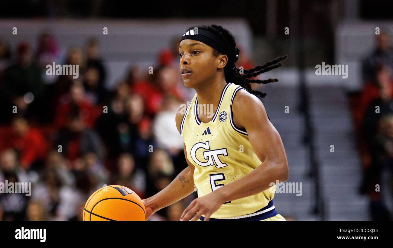 Georgia Tech's guard Catherine Alben (5) handles the ball during an ...