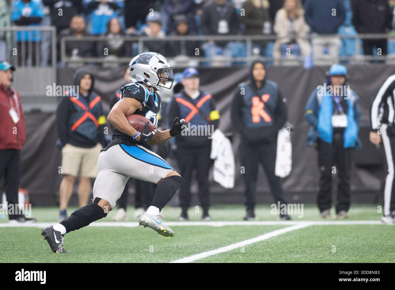 Carolina Panthers running back Chuba Hubbard (30) returns a kickoff at ...