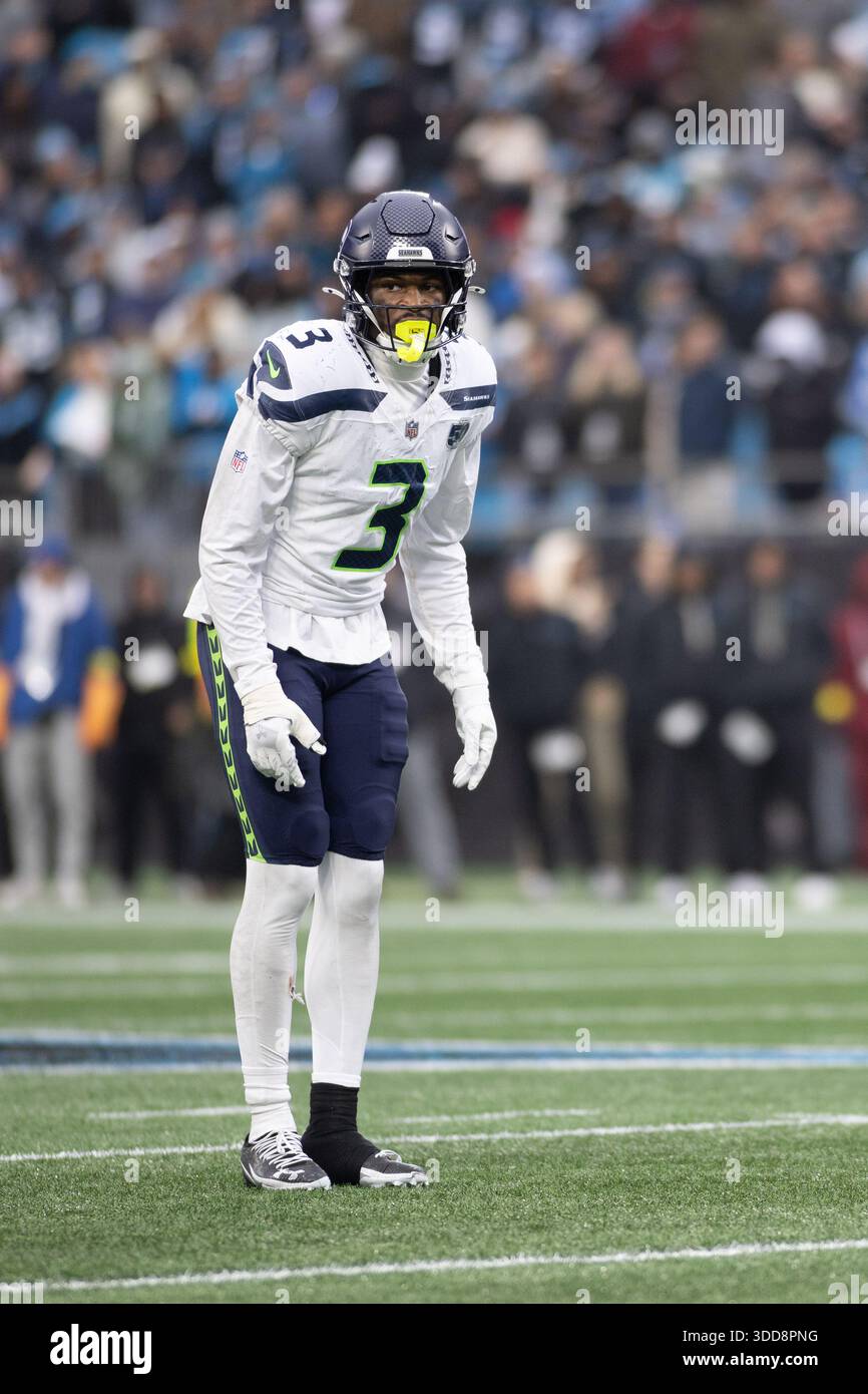 Seattle Seahawks safety Nick Emmanwori (3) gets in position for the ...