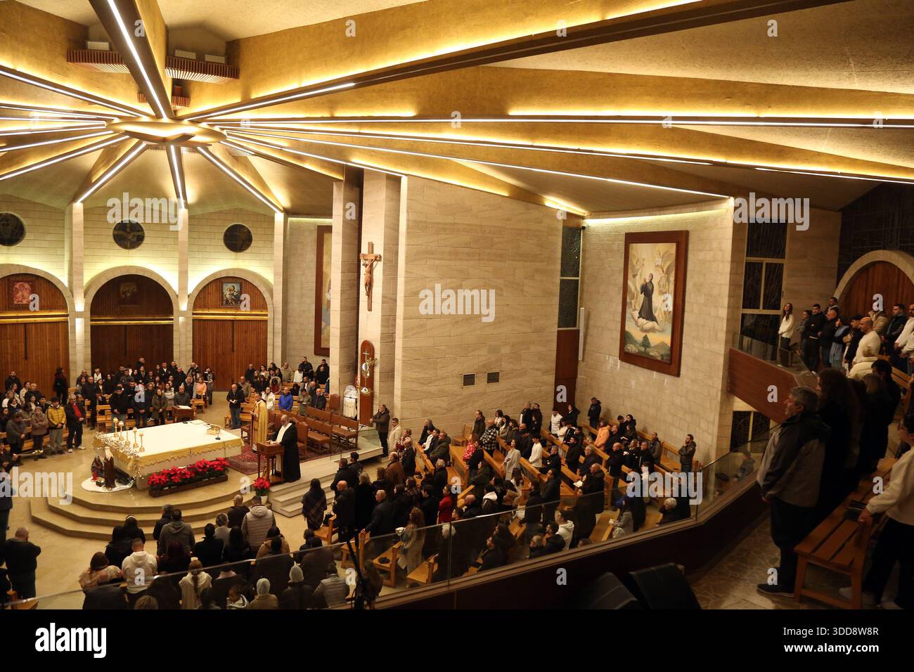 **NO LIBRI** Lebanon , Beirut, 2025/12/24 Mass celebrated on Christmas ...