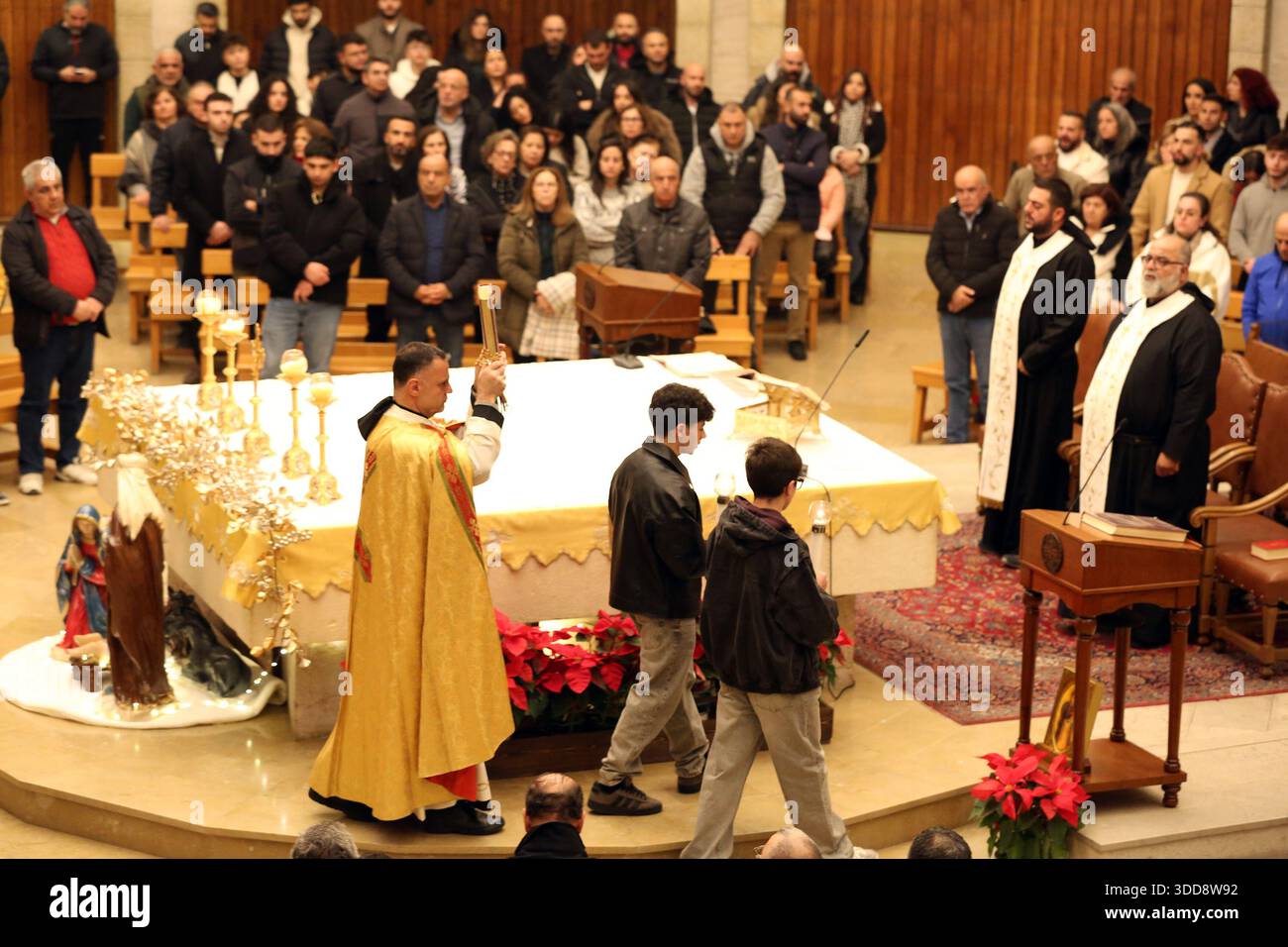 **NO LIBRI** Lebanon , Beirut, 2025/12/24 Mass celebrated on Christmas ...