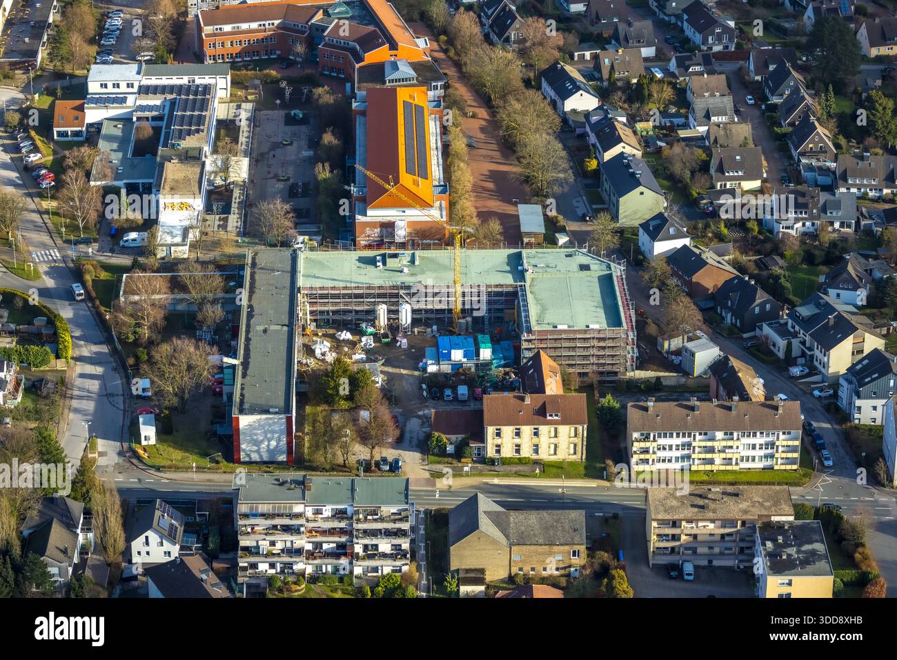 Luftbild, Wilhelm-Kraft-Gesamtschule Baustelle und Baugerüst, links ...