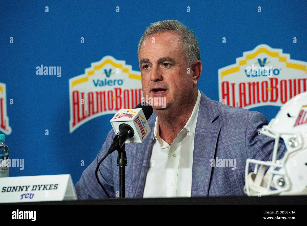 December 29, 2025: TCU Horned Frogs Head Coach Sonny Dykes with USC ...