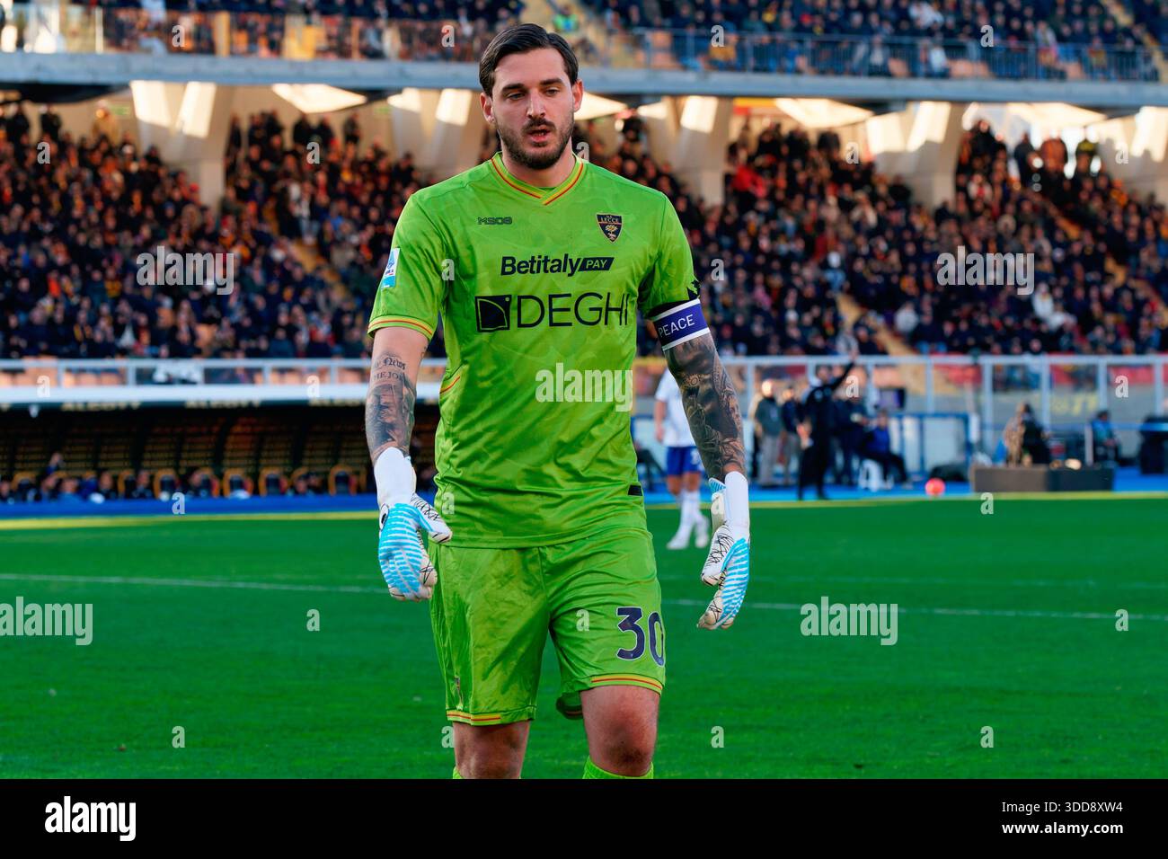 Wladimiro Falcone of US Lecce during US Lecce vs Como 1907, Italian ...