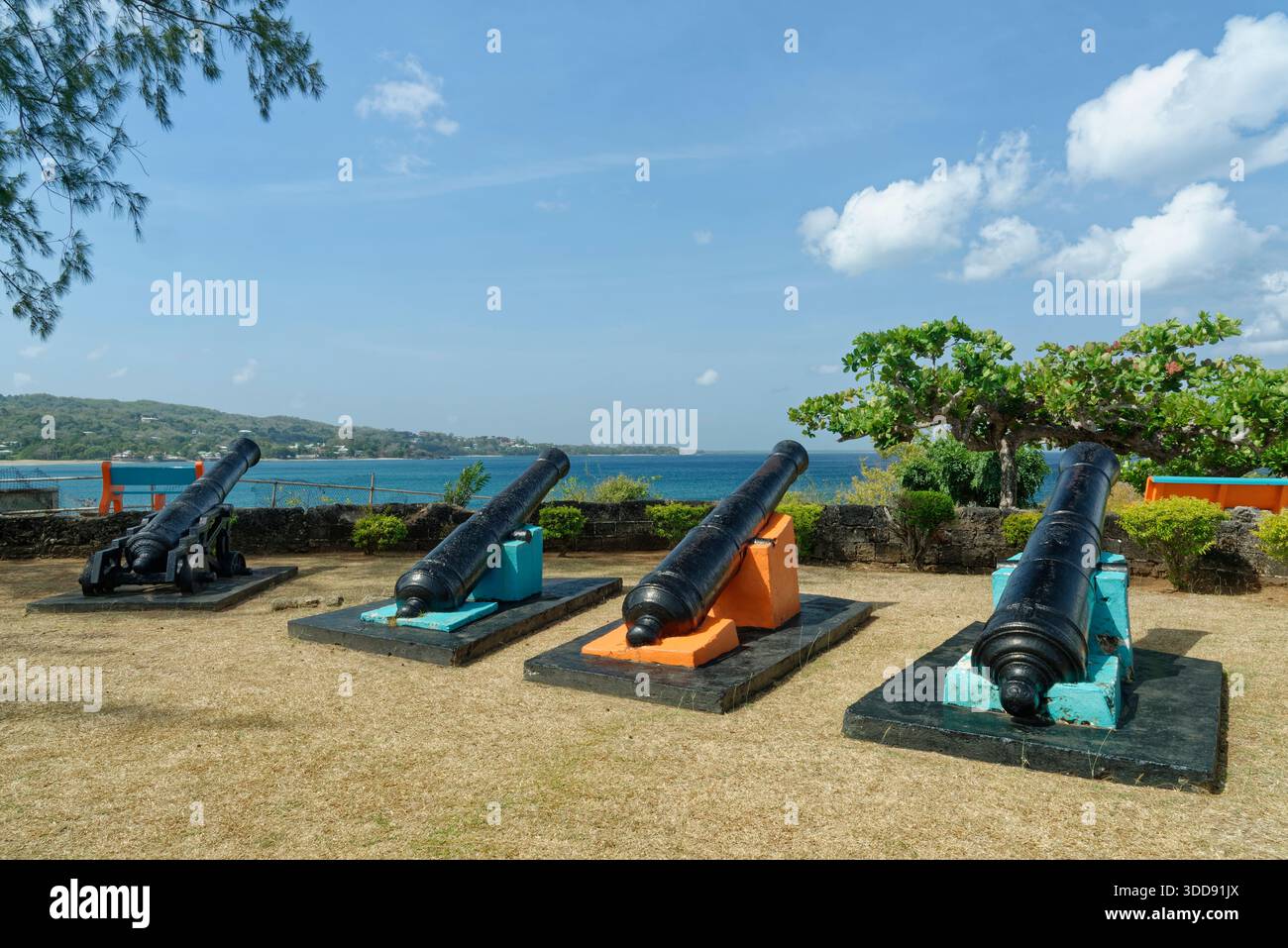 Row of 18th century British cannons overlooking Great Courland Bay at ...