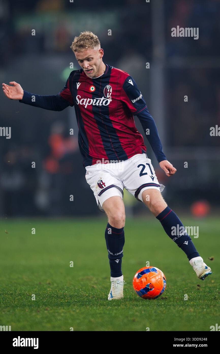 Jens Odgaard of Bologna FC in action during the Serie A football match ...