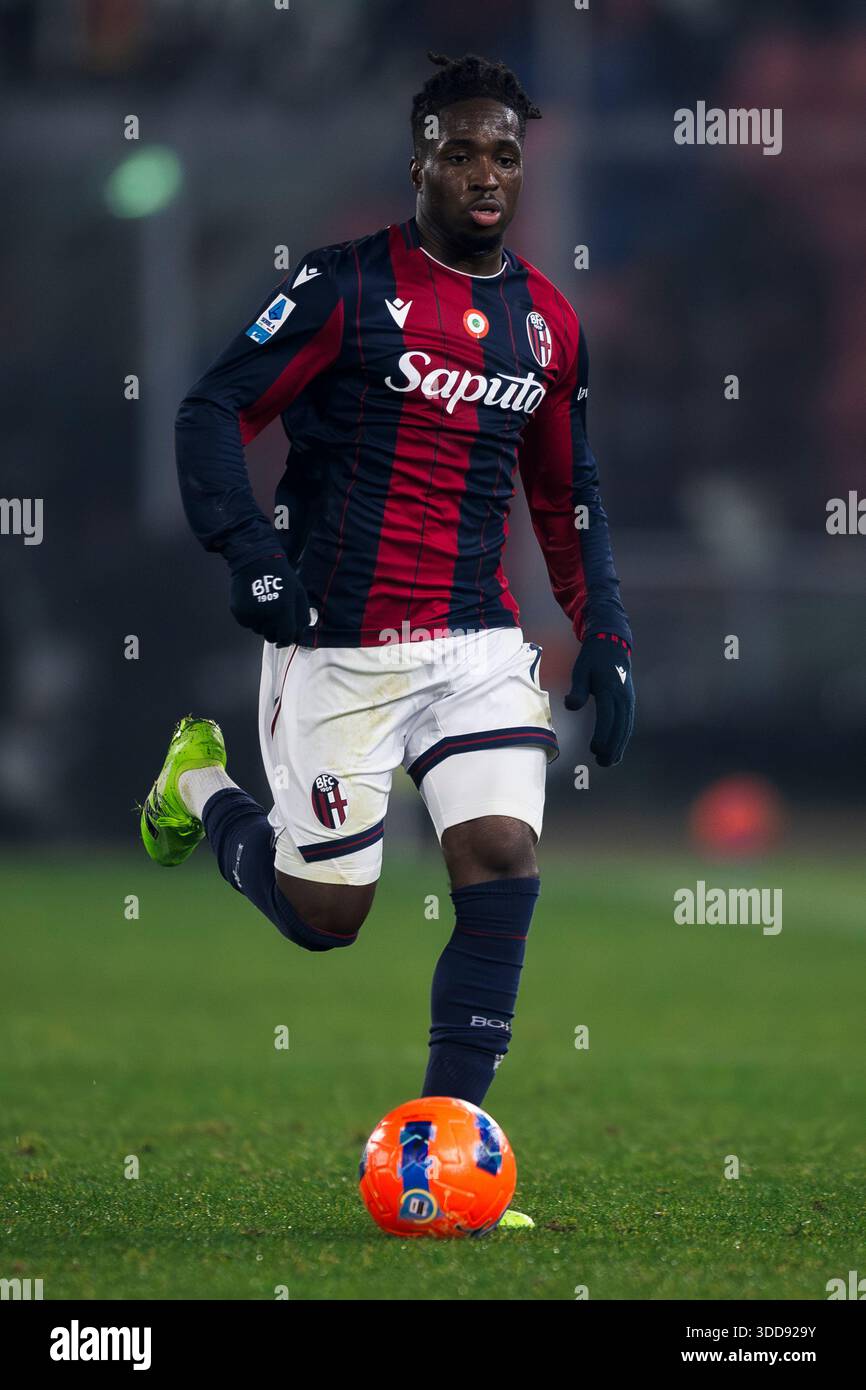Jonathan Rowe of Bologna FC in action during the Serie A football match ...
