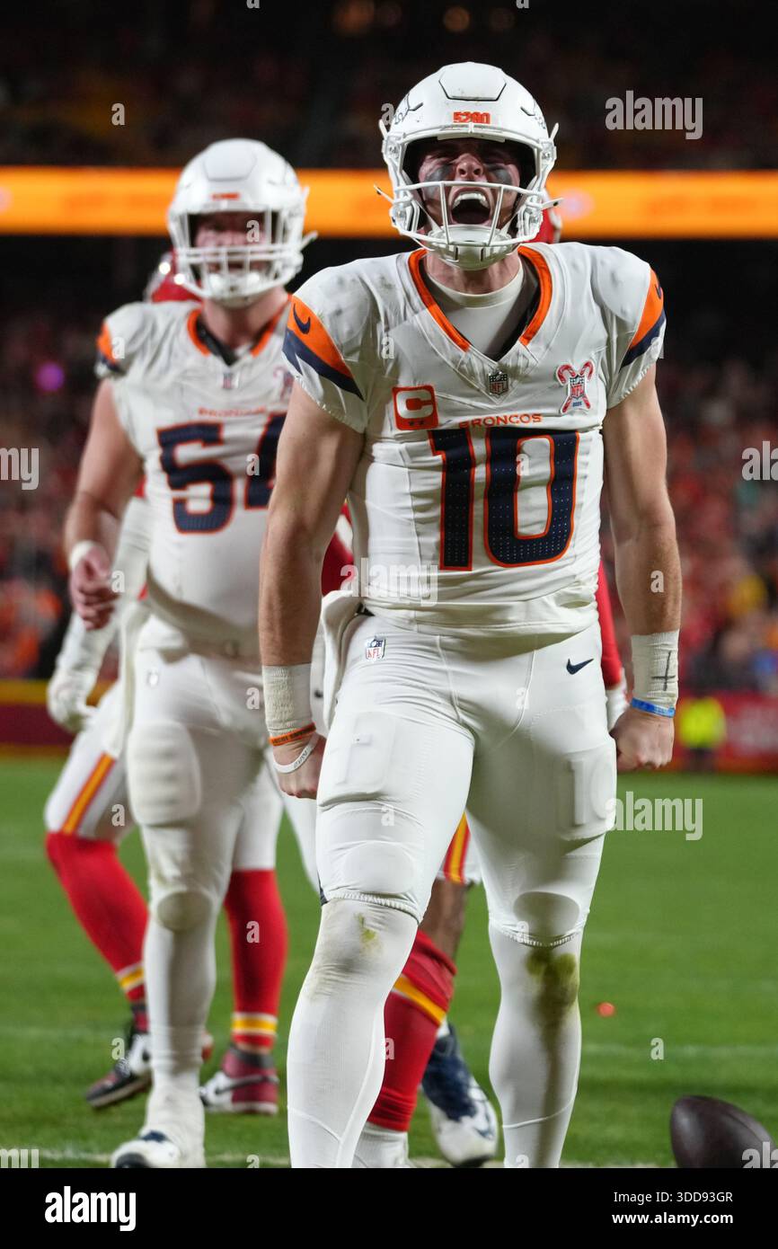 Denver Broncos quarterback Bo Nix celebrates a touchdown against the ...