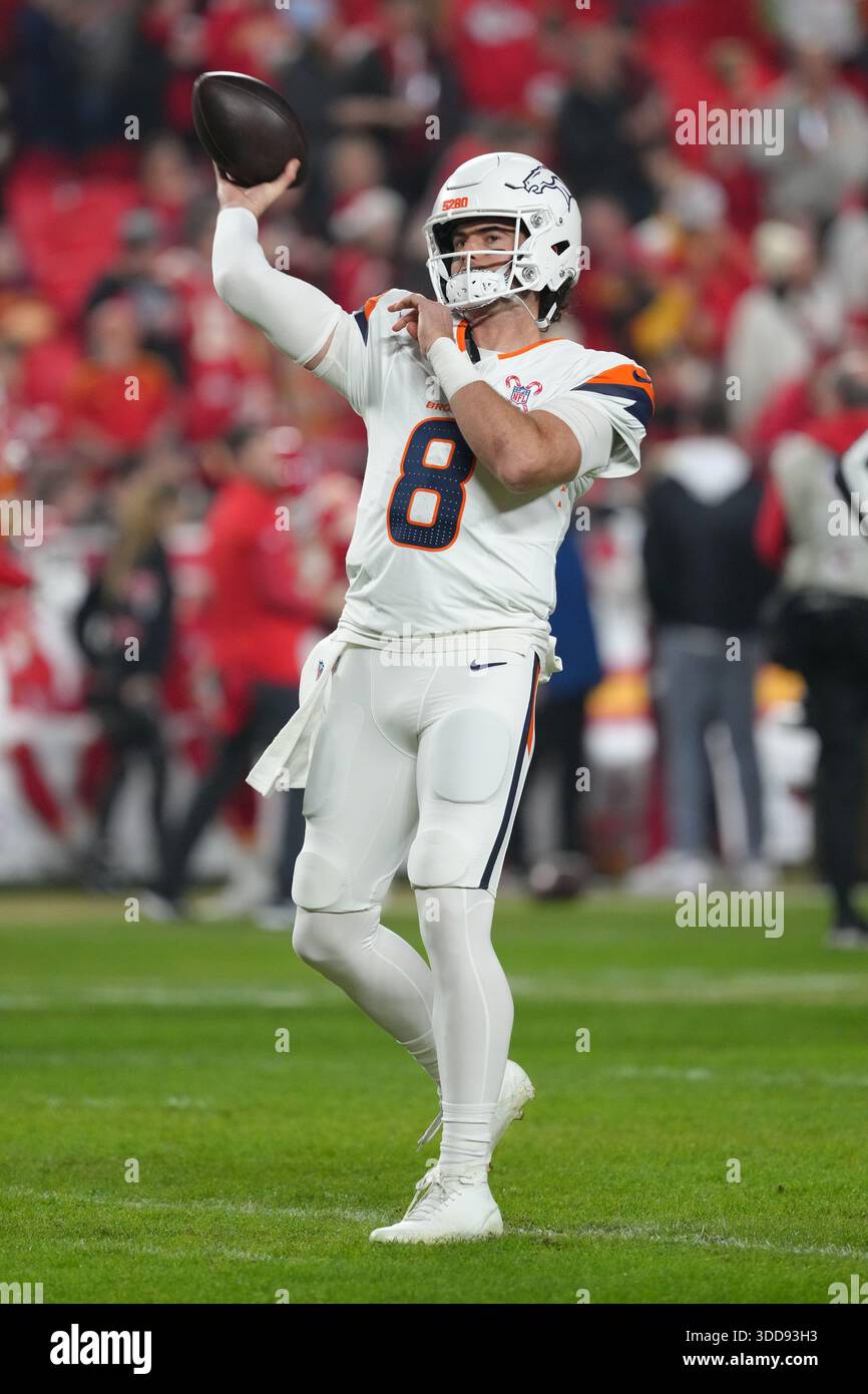 Denver Broncos quarterback Jarrett Stidham warms up prior to an NFL ...