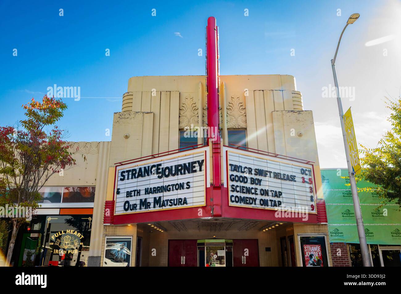 Vancouver, WA, USA - September 30, 2025: The iconic Kiggins Theatre ...