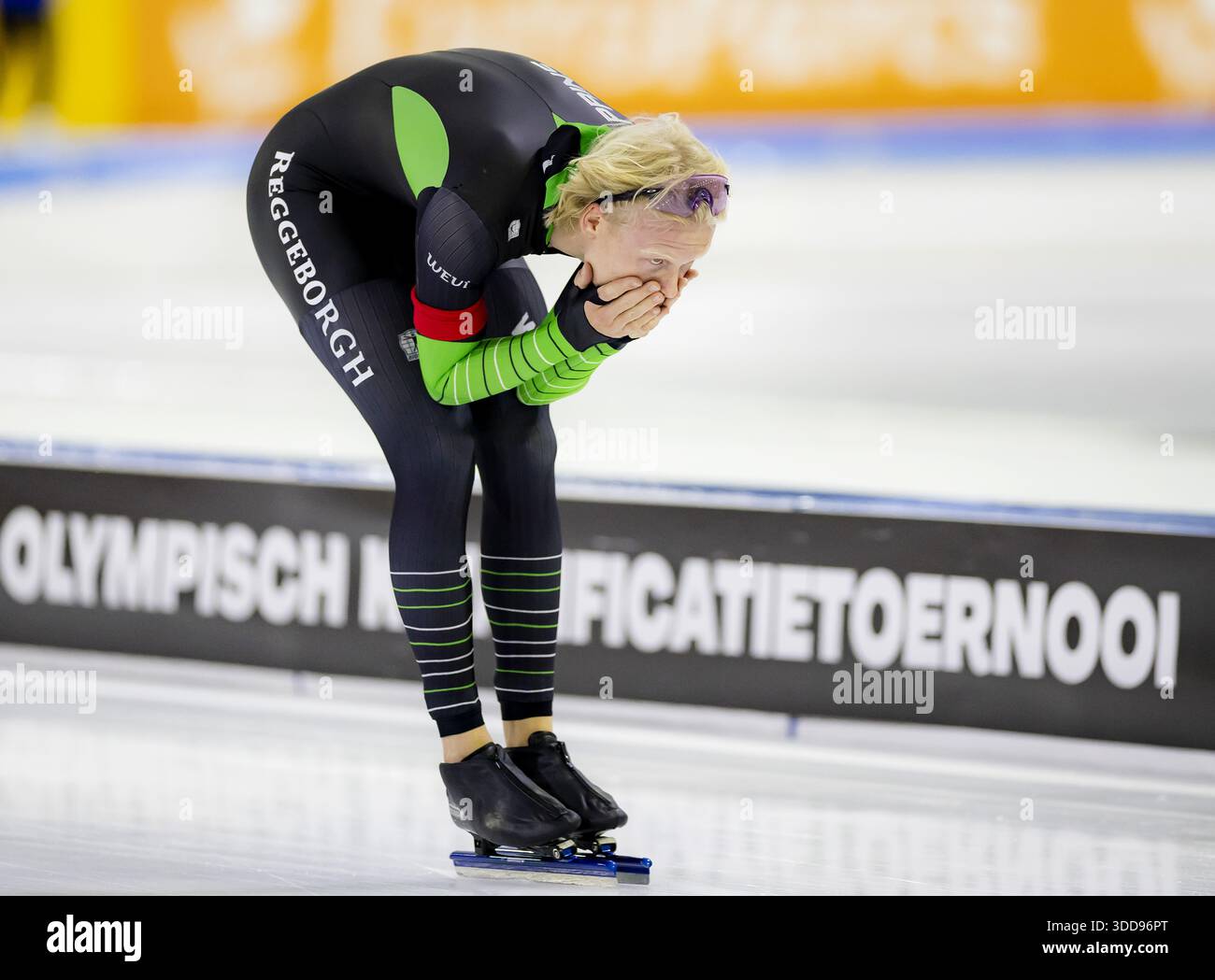 HEERENVEEN - Tim Prins is disappointed after the men's 1000m on the ...