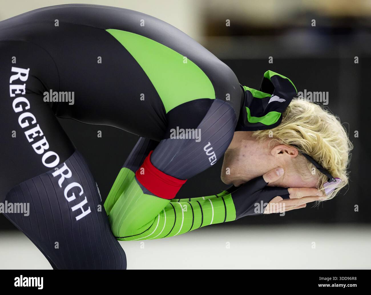 HEERENVEEN - Tim Prins is disappointed after the men's 1000m on the ...