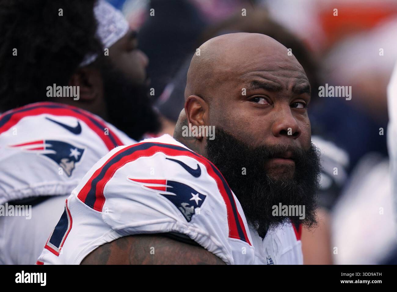 New England Patriots offensive tackle Morgan Moses (76) on the bench ...