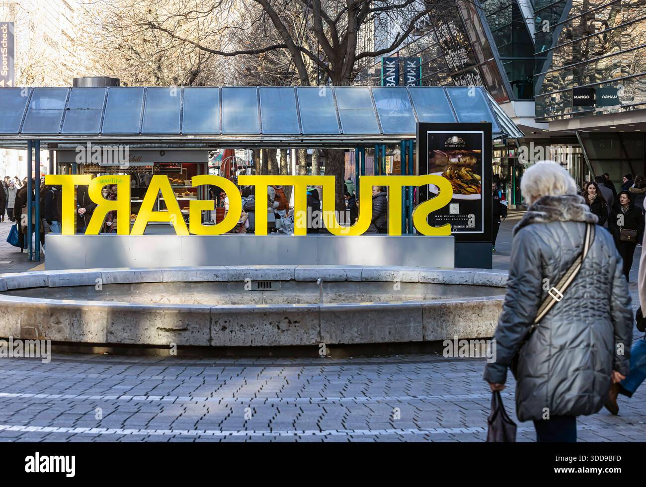 Stuttgart-Schriftzug, Fotomotiv auf der Königstraße. // 29.12.2025 ...