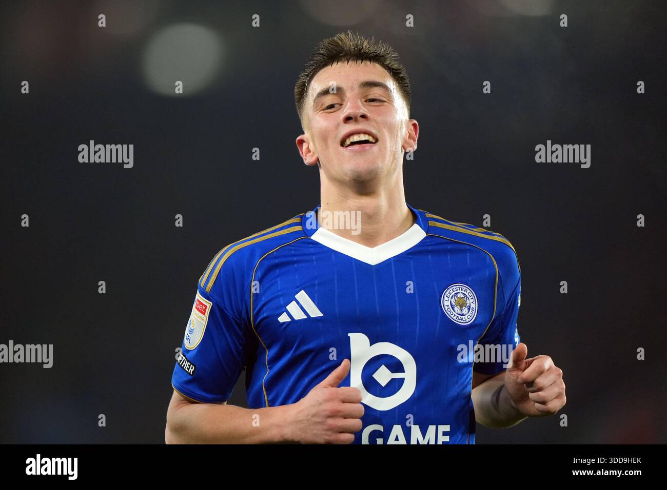 Leicester City's Luke Thomas during the Sky Bet Championship match at ...