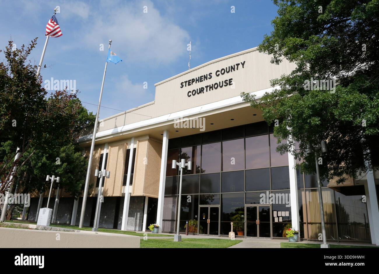 The Stephens County courthouse is seen in Duncan, Okla., June 17, 2014 ...