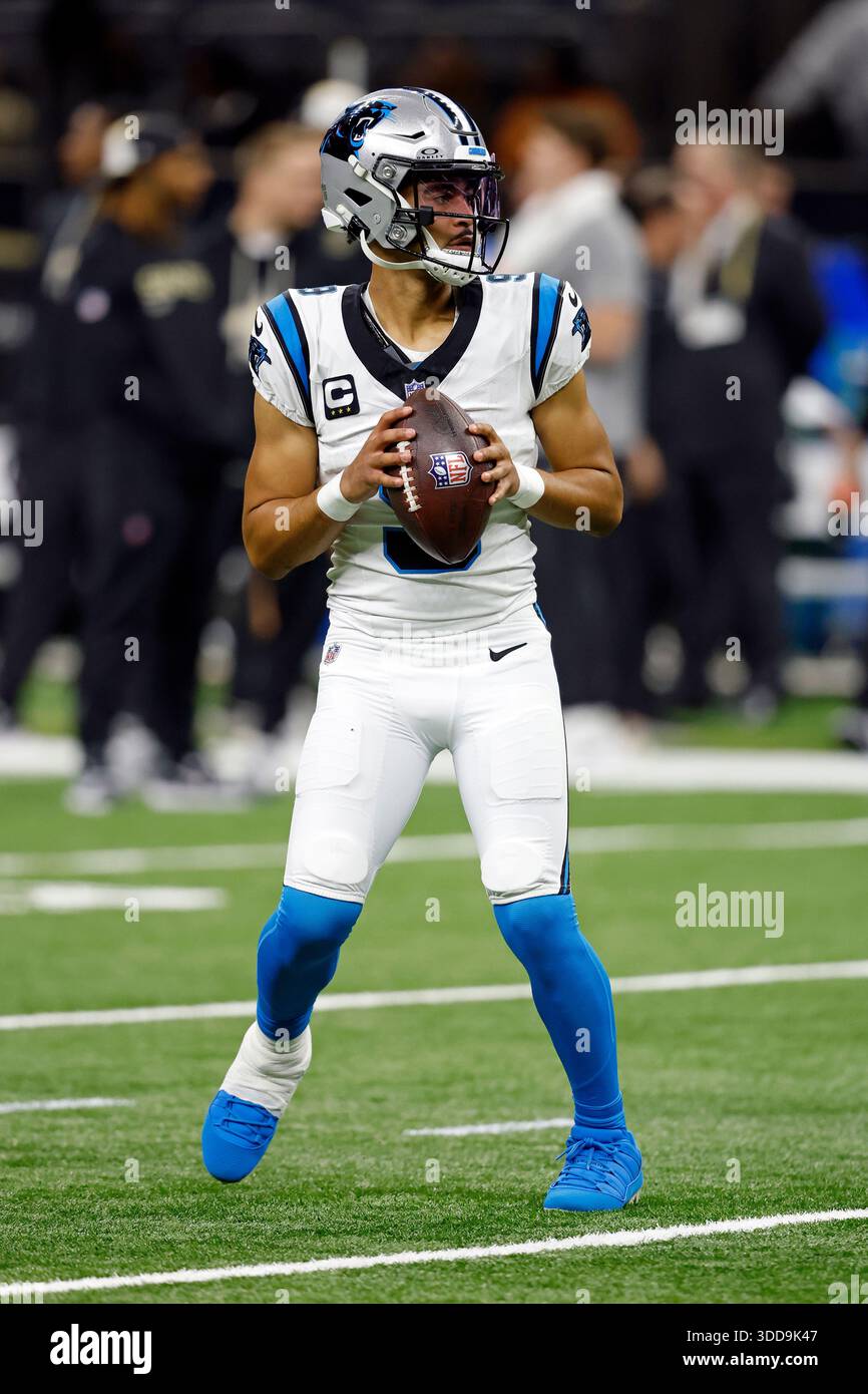Carolina Panthers quarterback Bryce Young (9) warms up before an NFL ...