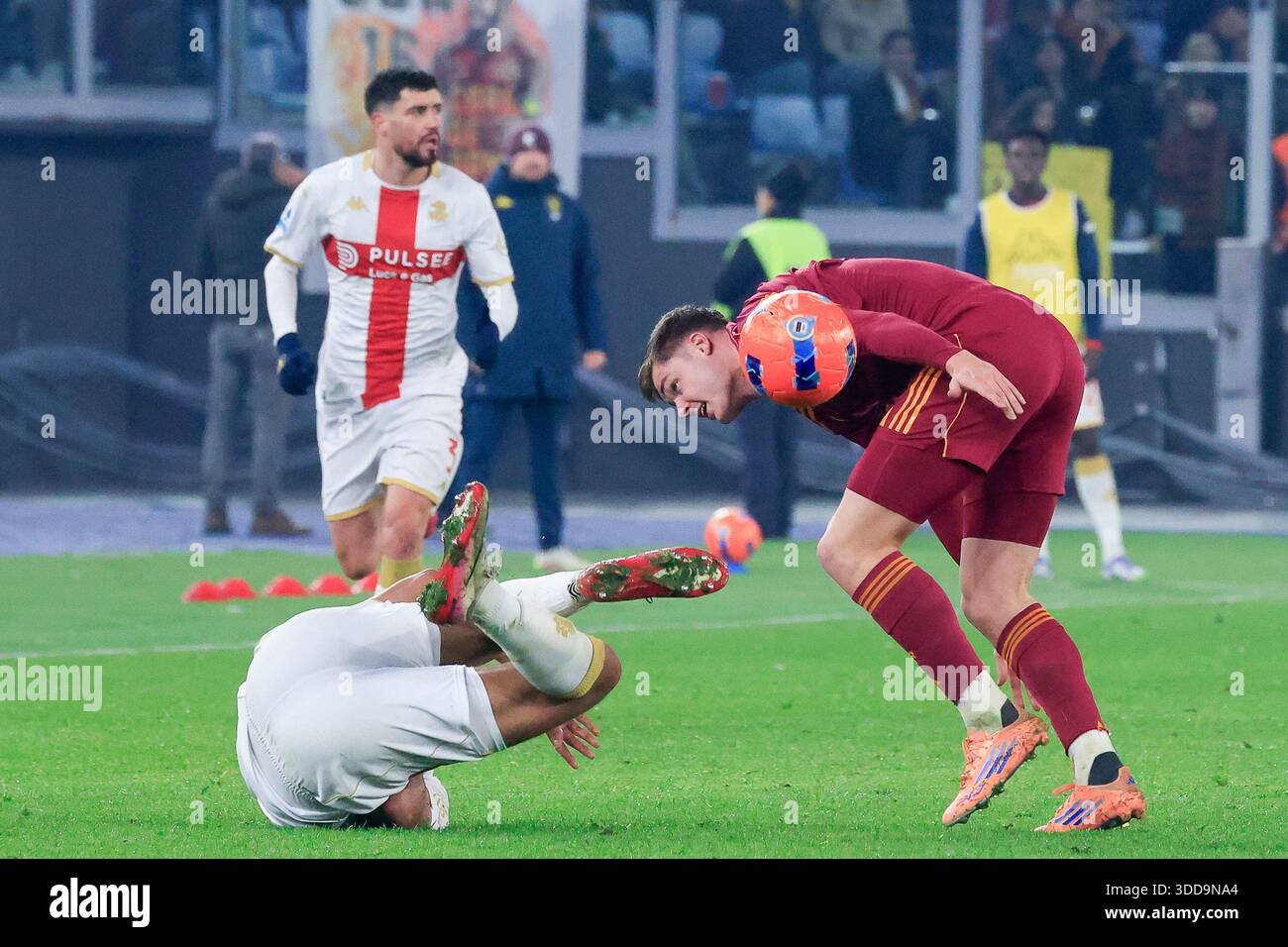Rome, Italy, 29 December, 2025. Sebastian Otoa, left, of Genoa, and ...
