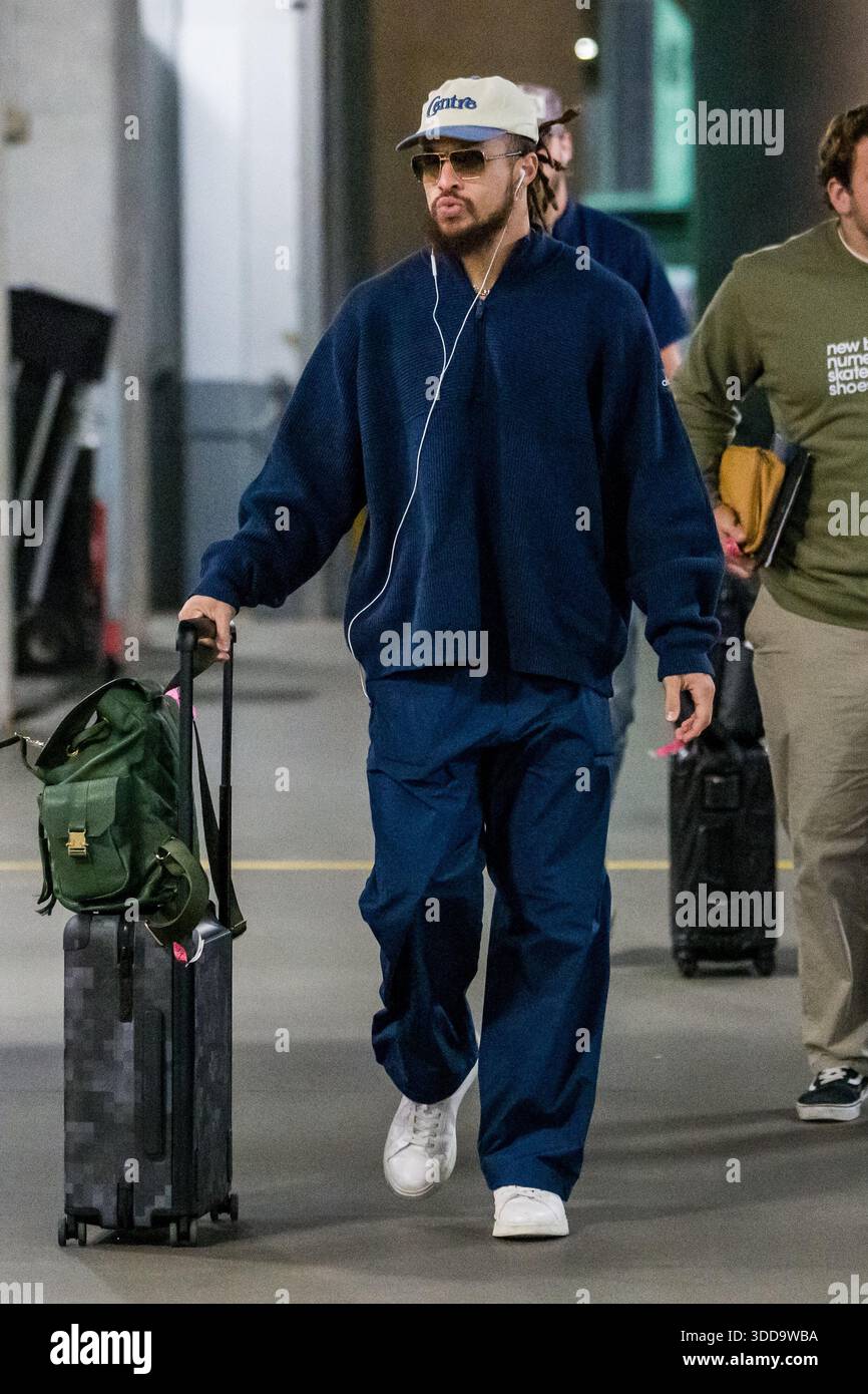 Los Angeles Rams wide receiver Jordan Whittington (88) arrives before ...