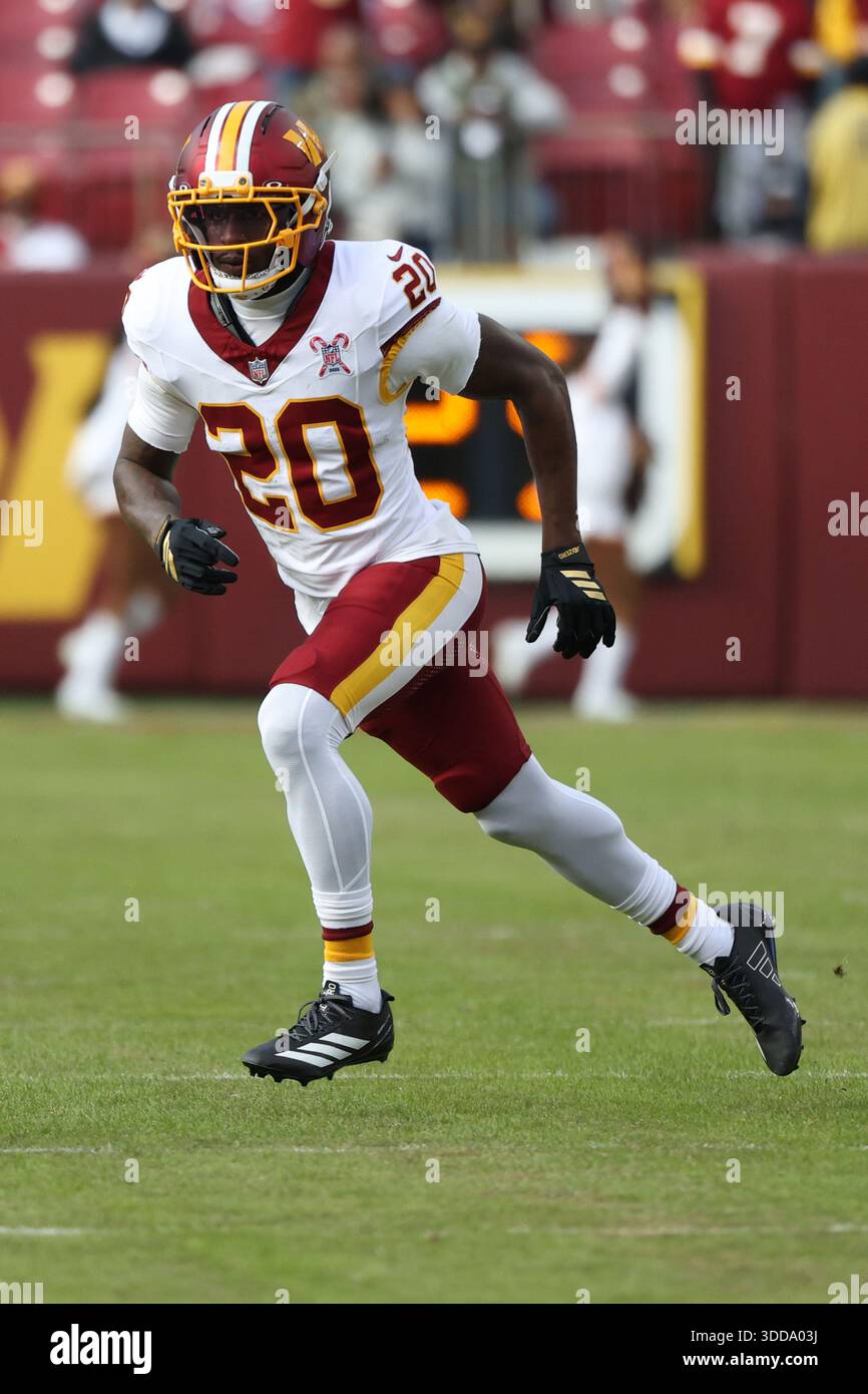 Washington Commanders safety Quan Martin (20) rushes during an NFL ...