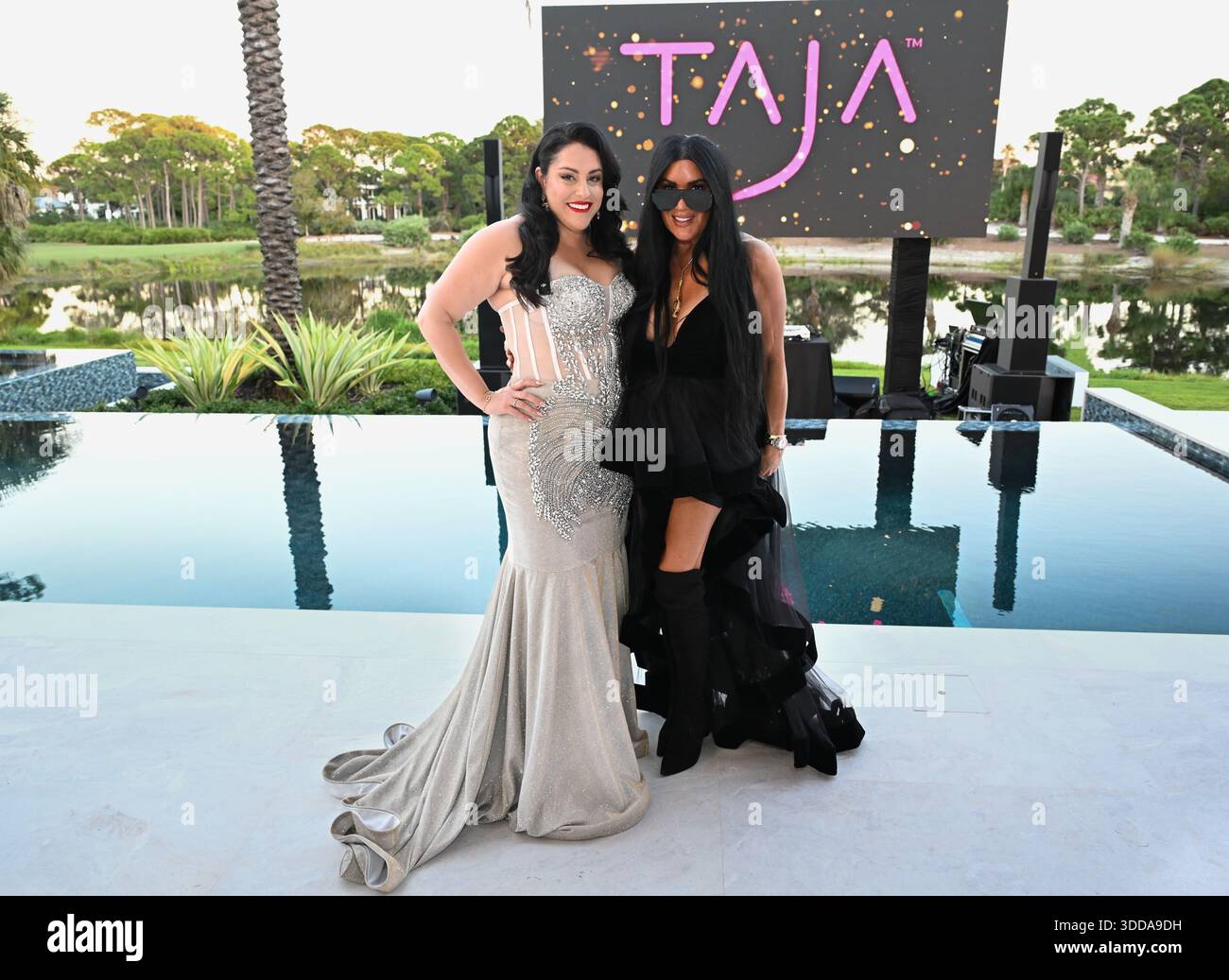 Michelle Barone, left, and Helen Hoey arrive for the Netflix's 'Members ...
