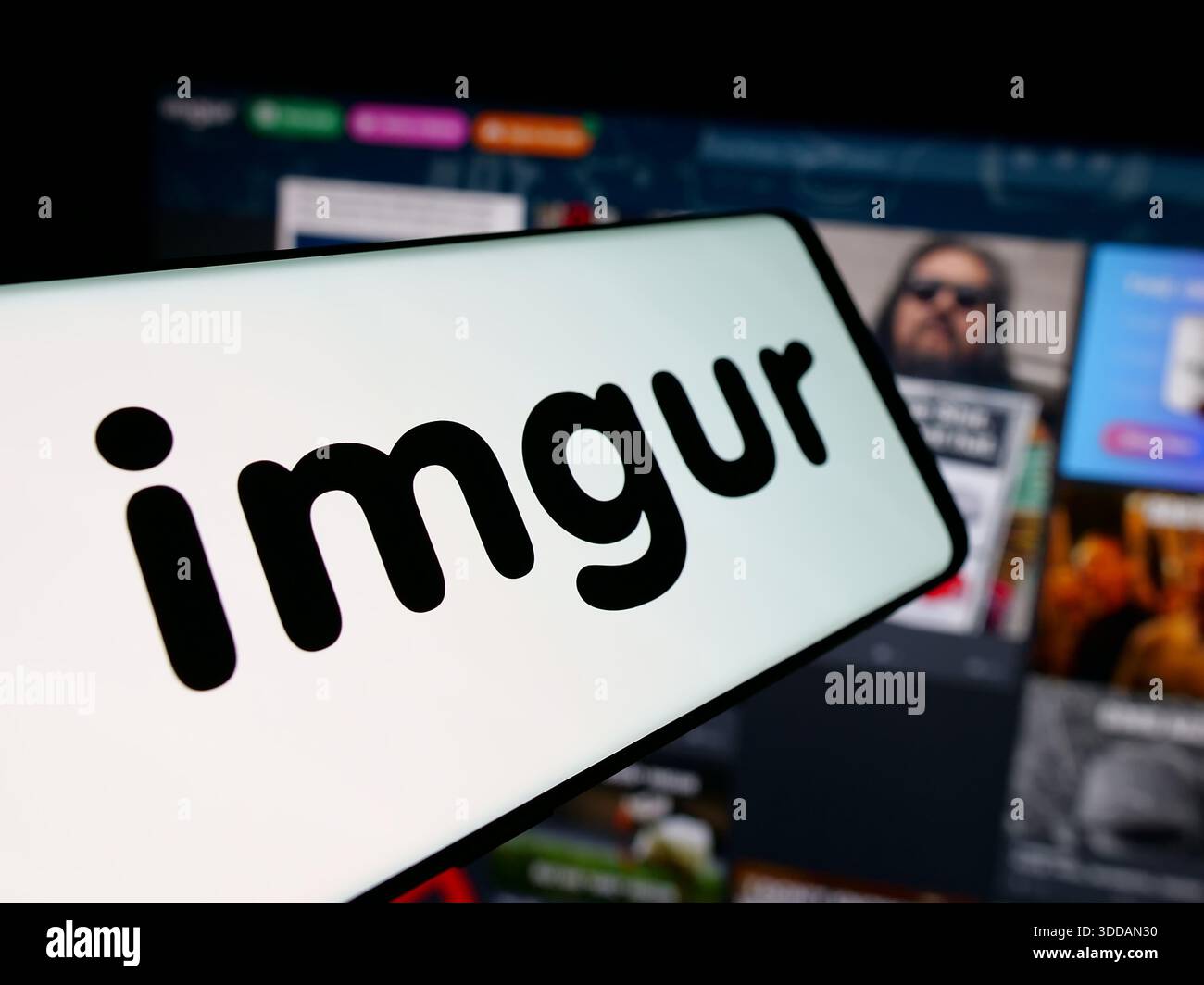 Imgur image hi-res stock photography and images - Alamy