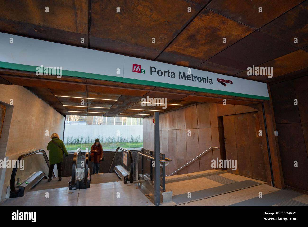 **NO WEBSITE OR NEWSPAPERS FOR ITALY ONLY** Metro C Station, Colosseum ...