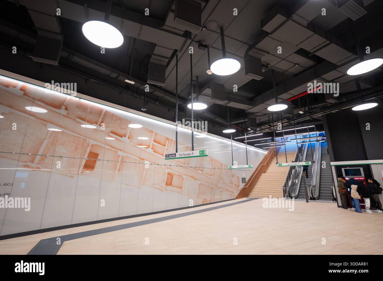 **NO WEBSITE OR NEWSPAPERS FOR ITALY ONLY** Metro C Station, Colosseum ...