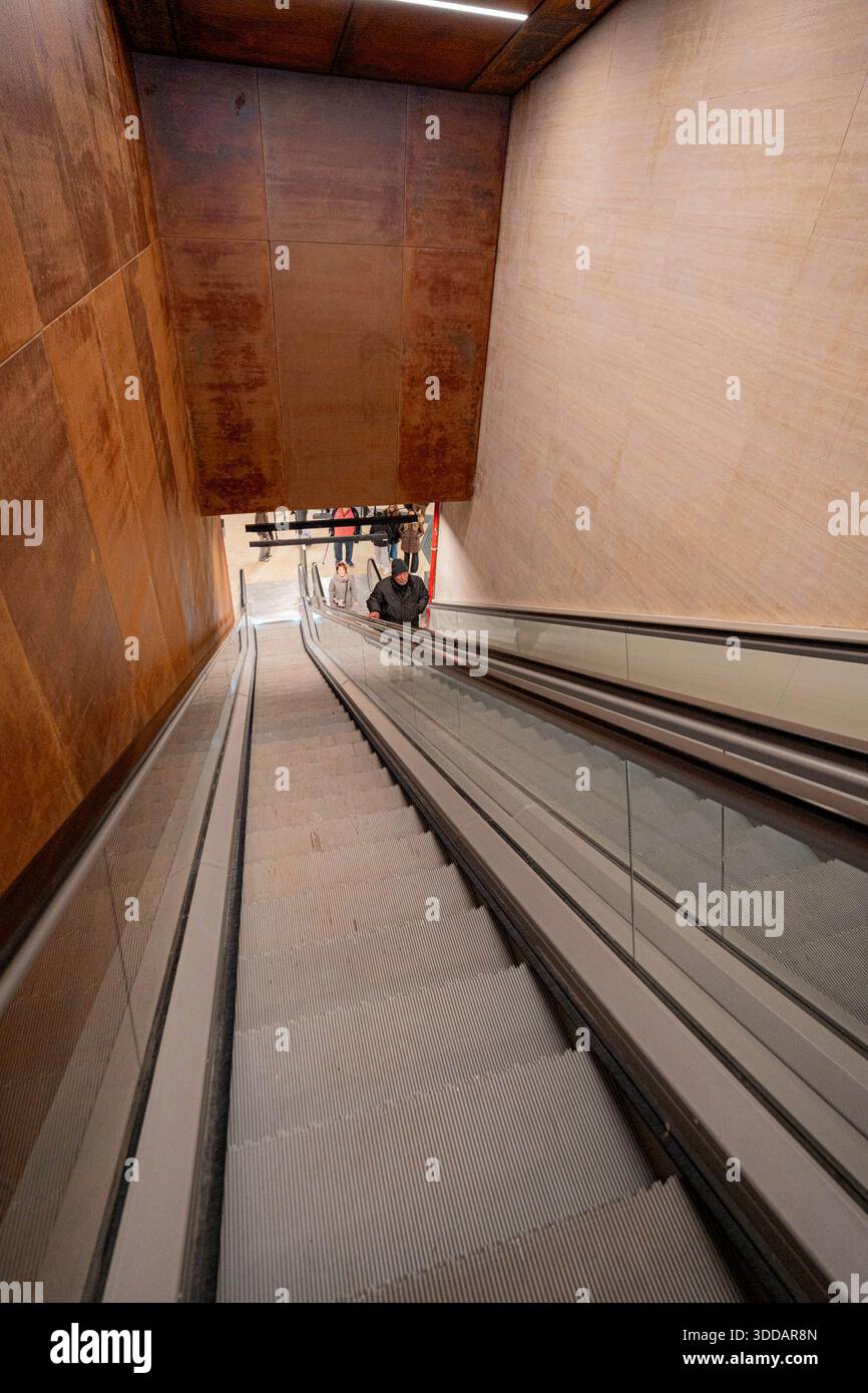 **NO WEBSITE OR NEWSPAPERS FOR ITALY ONLY** Metro C Station, Colosseum ...