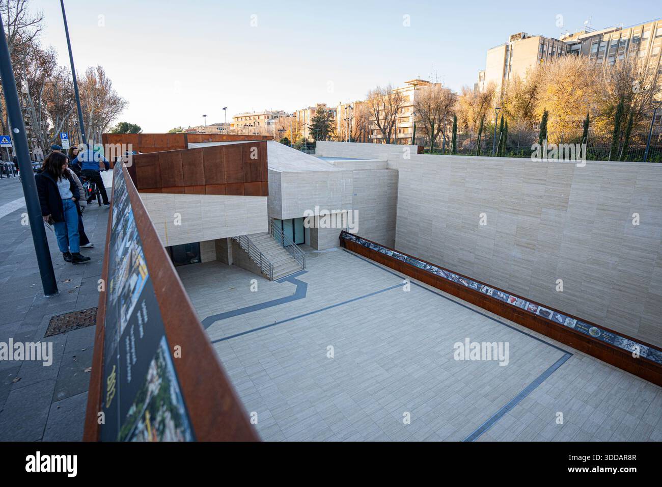 **NO WEBSITE OR NEWSPAPERS FOR ITALY ONLY** Metro C Station, Colosseum ...