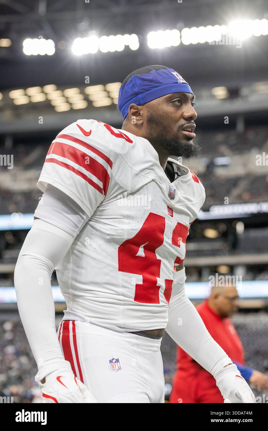 New York Giants safety Raheem Layne (43) warms up before playing ...