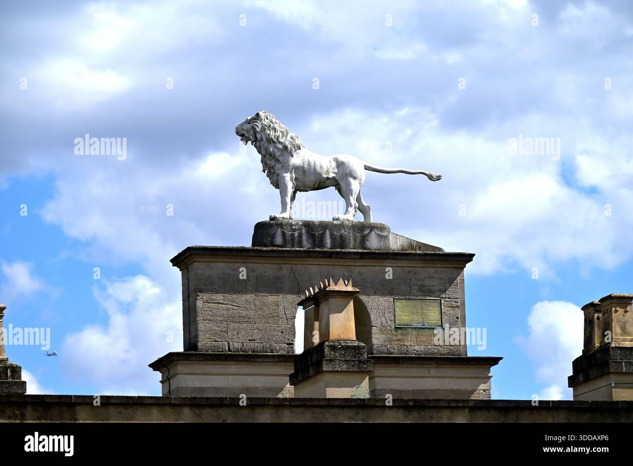 Percy Lion, Syon House, Syon Park, London Stock Photo - Alamy