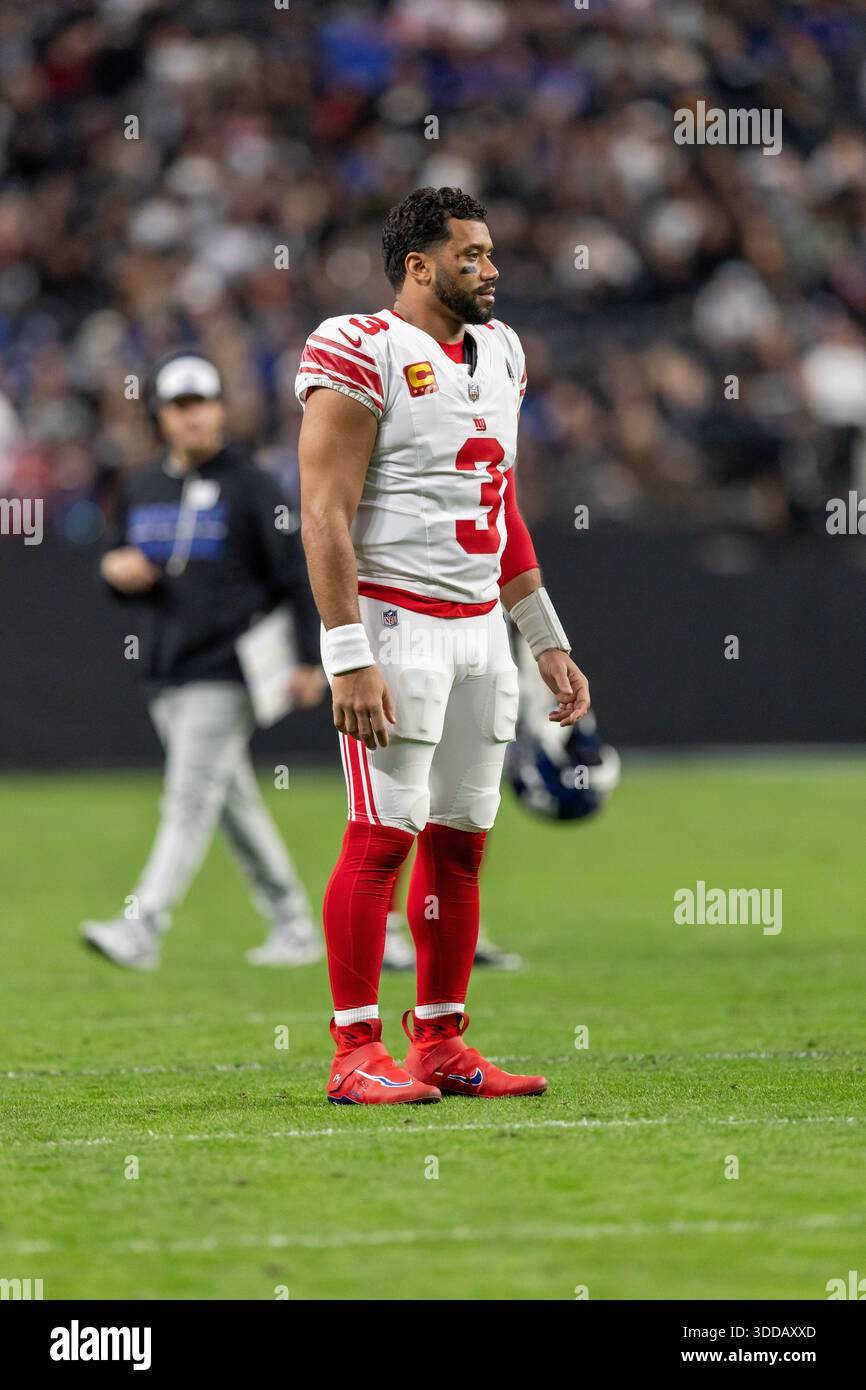 New York Giants quarterback Russell Wilson (3) against the Las Vegas ...
