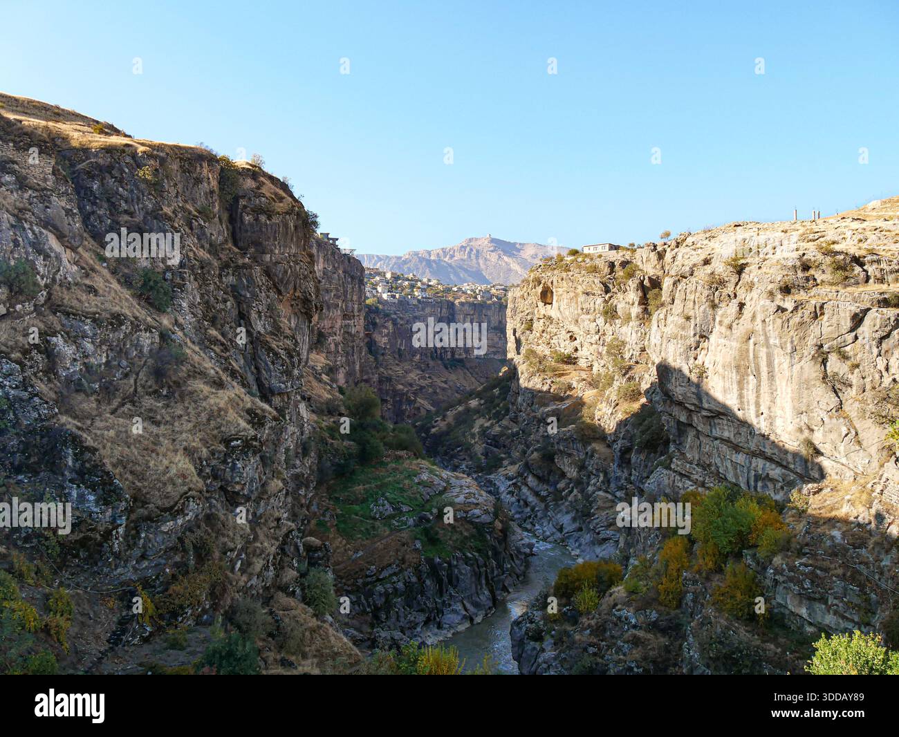 Views of the Rawanduz canyon, Iraqi Kurdistan, on a clear morning Stock ...