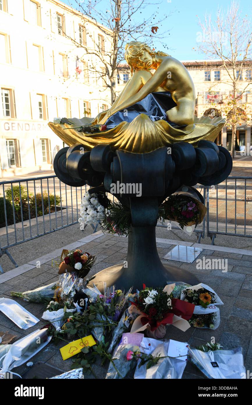 Saint Tropez, France. 30th Dec, 2025. A memorial takes shape around the ...