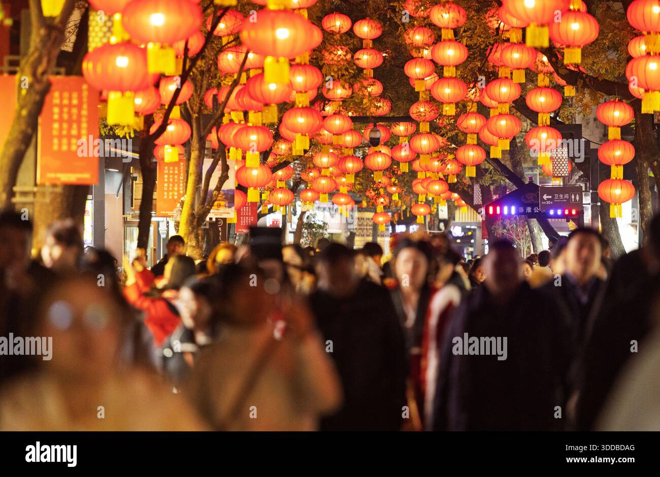 30 december 2025 red hi-res stock photography and images - Alamy