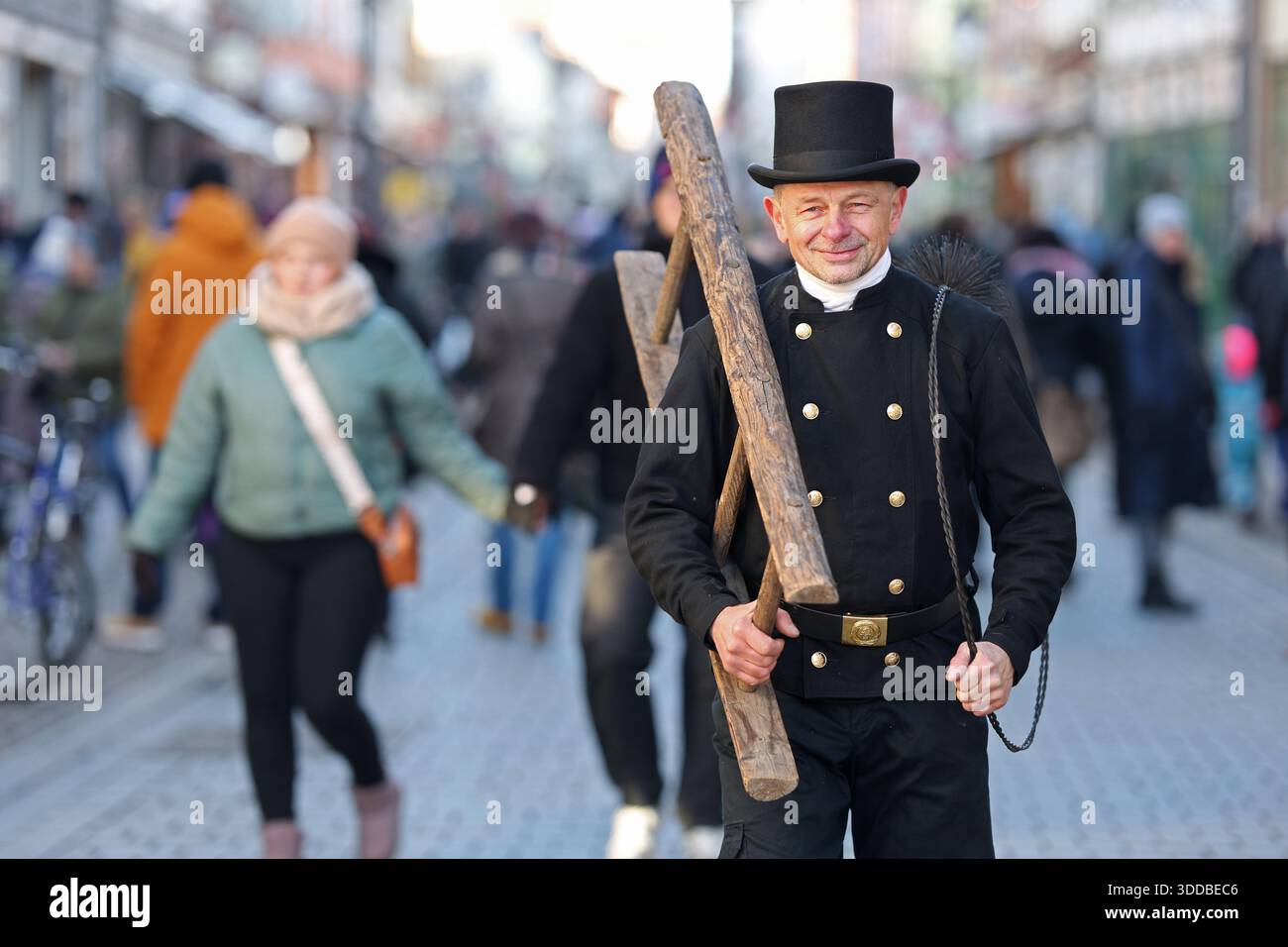 30 December 2025, Saxony-Anhalt, Wernigerode: Chimney sweep Thomas ...