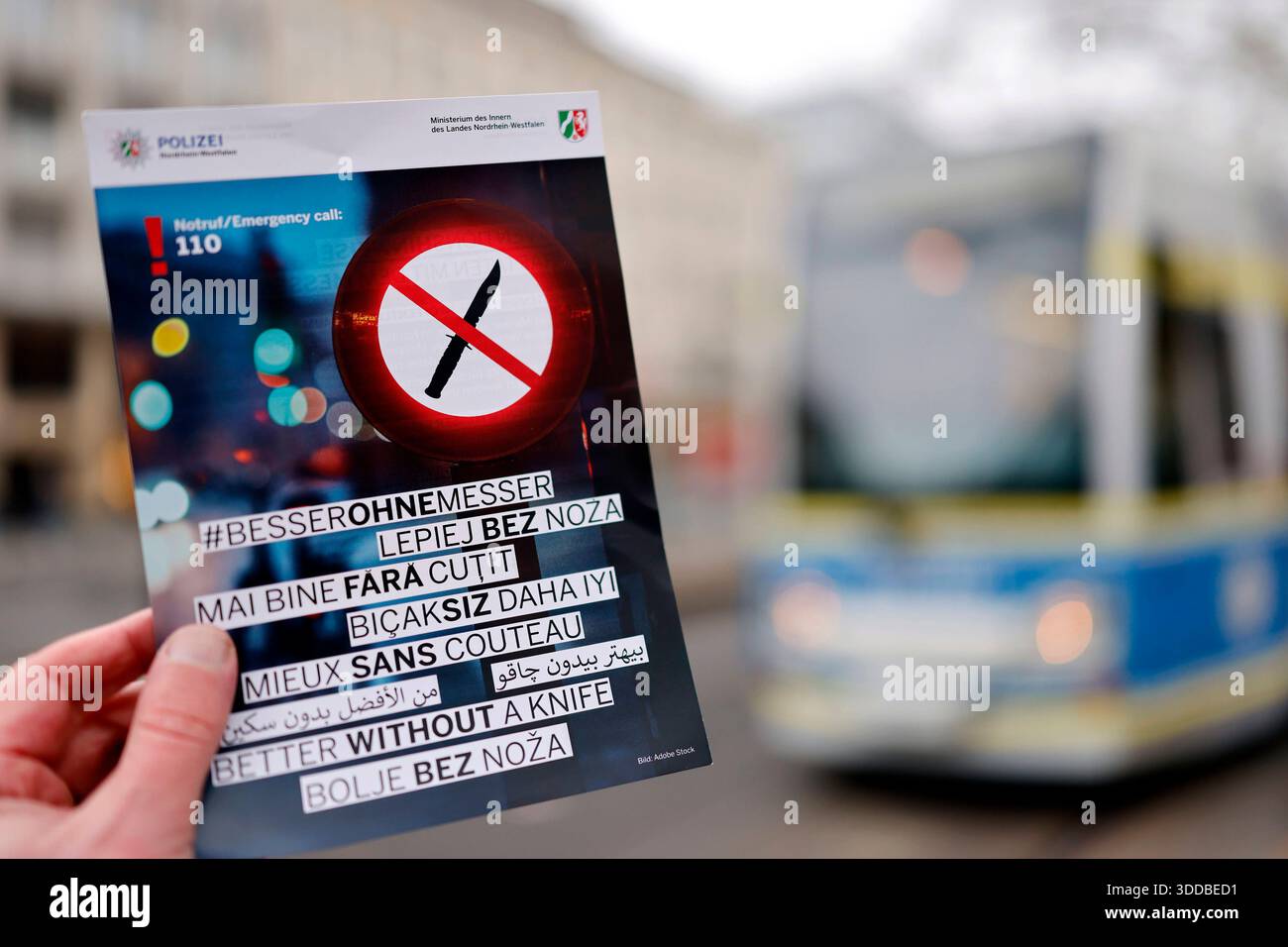 Ein Flyer des Ministerium des Innern bei einem Pressetermin zur ...