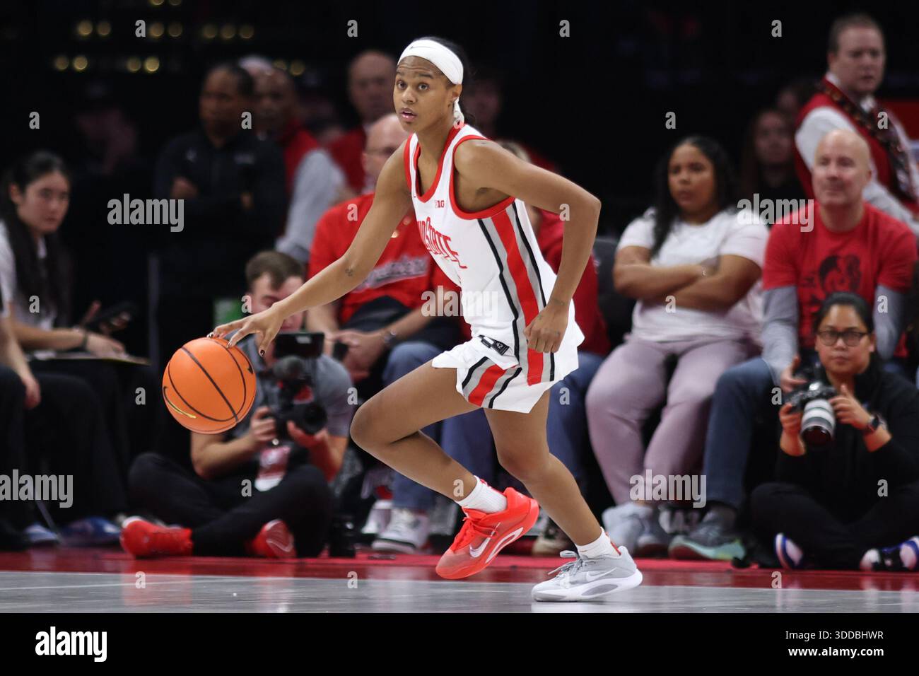 Ohio State guard Kennedy Cambridge drives against UCLA during an NCAA ...