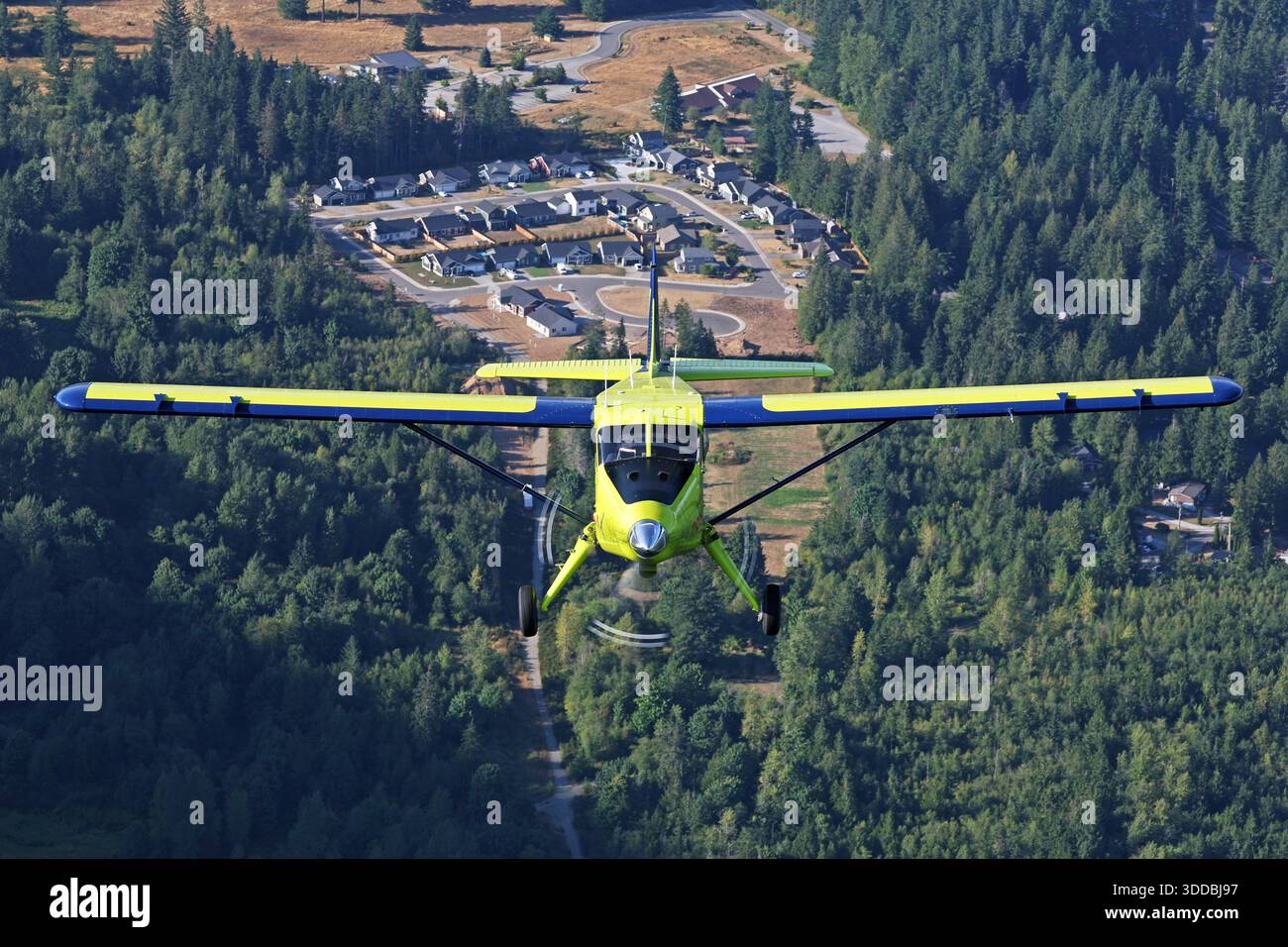 The image shows a De Havilland Canada DHC-2 eBeaver aircraft registered ...