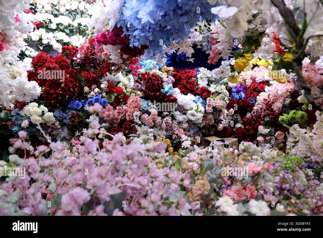 (251230) -- BAGHDAD, Dec. 30, 2025 (Xinhua) -- This photo taken on Dec ...