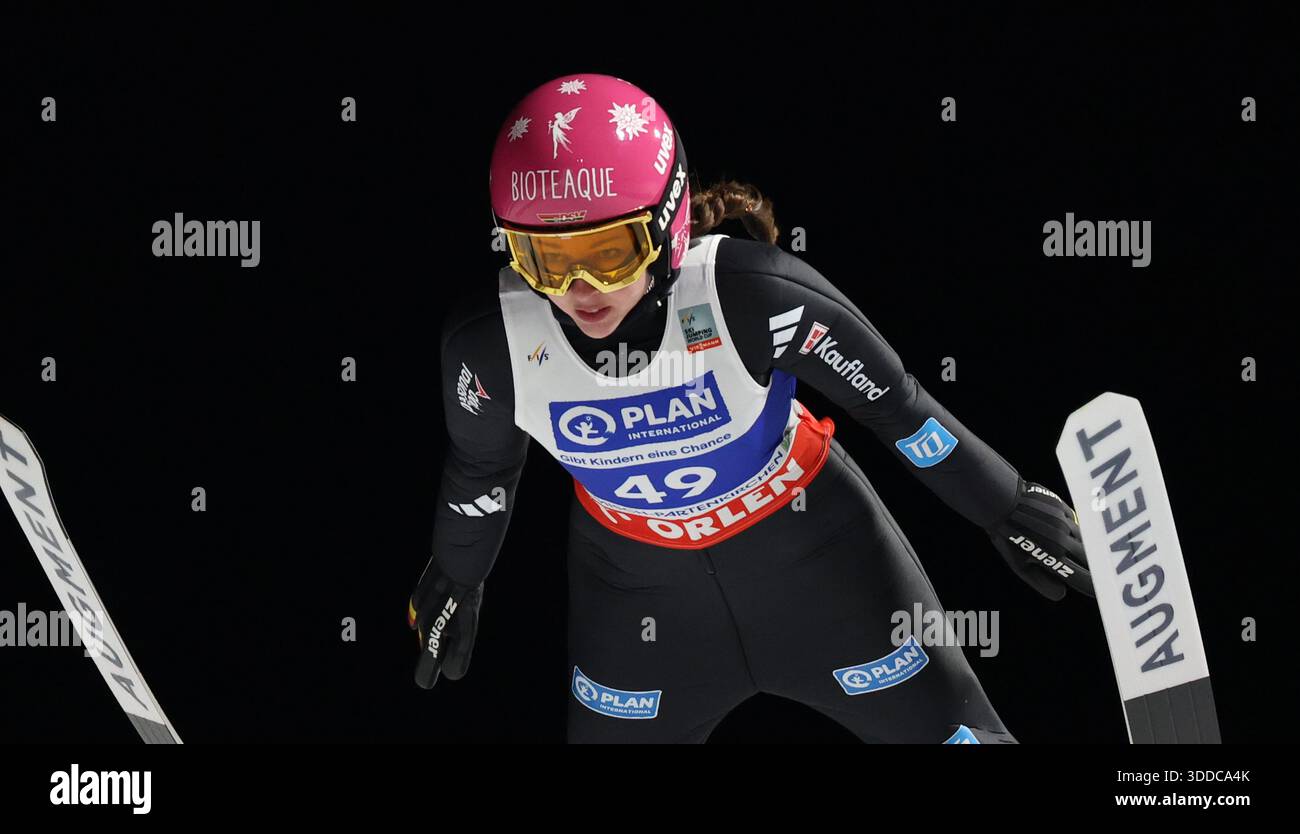 SEYFARTH Juliane of Germany soars in the air during the qualification ...